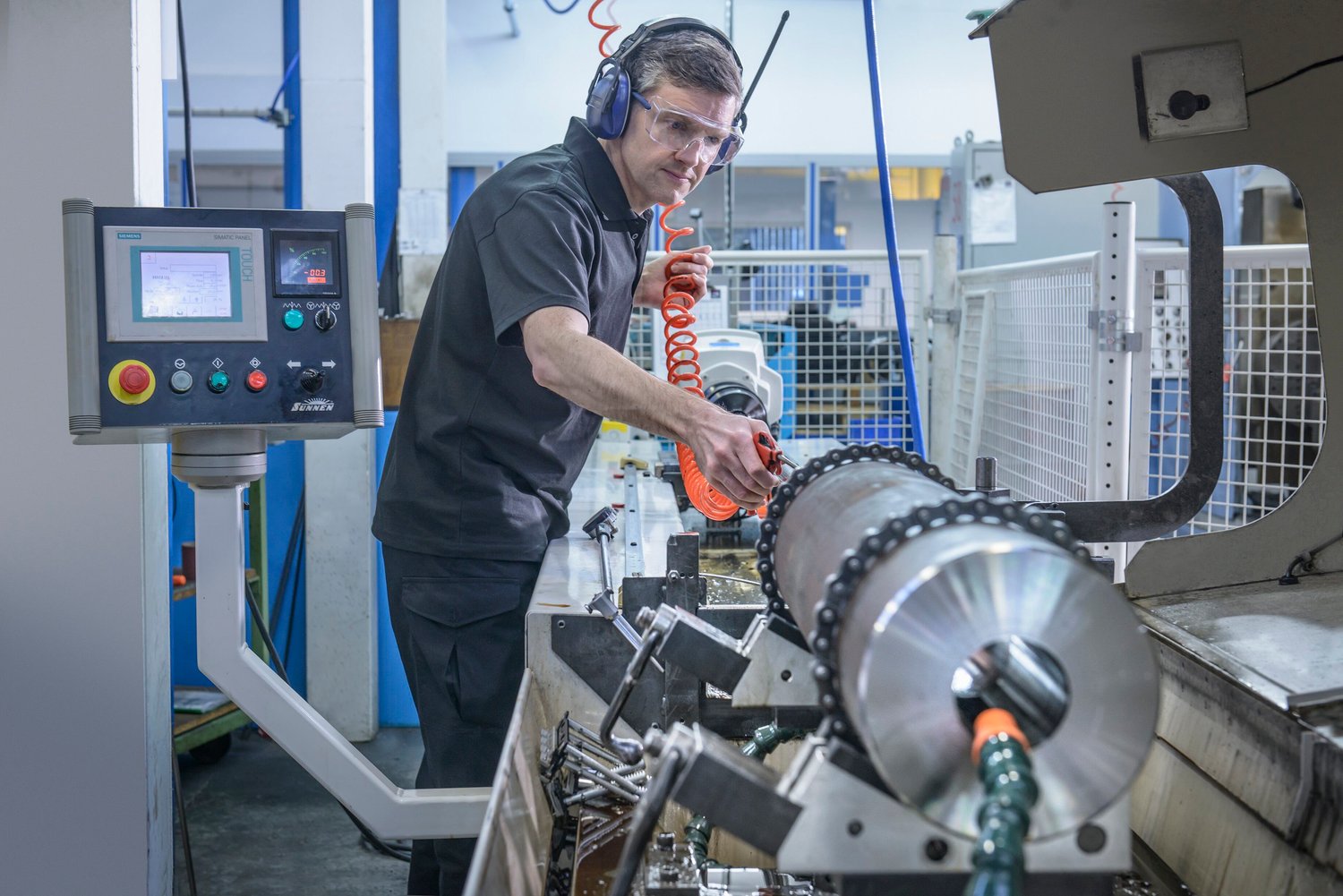 What’s the Difference Between Process of Honing and Lapping?